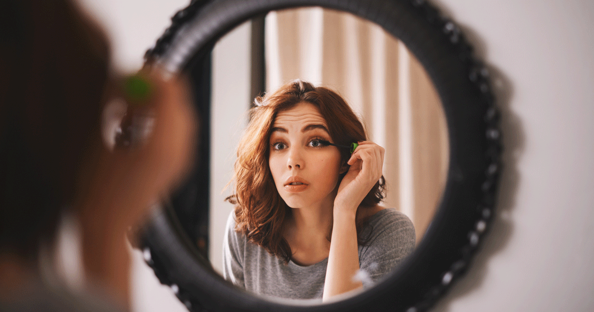 8 bad habits that could be damaging your eyes